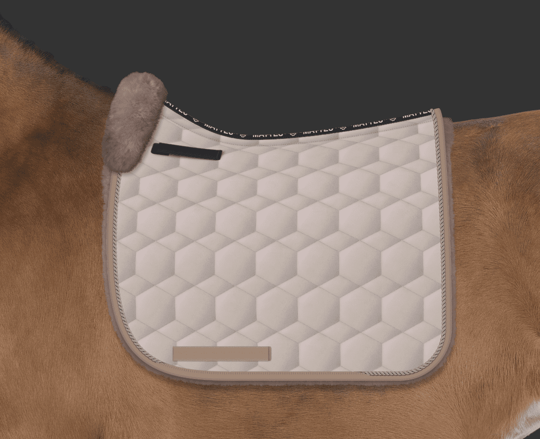 Mattes Dressur Underlag Walnut L | Dansk Rideudstyr